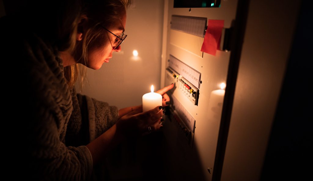 UPS and Emergency Power System Supplier UK - TSE Power